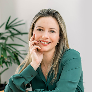 (01) – Bio – Carol Tizziani